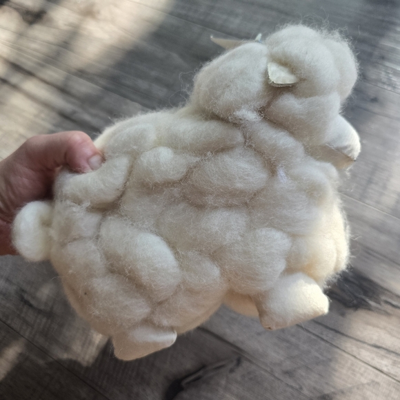 Accents | New Zealand Loopy High Quality Wool Sheep | Poshmark
